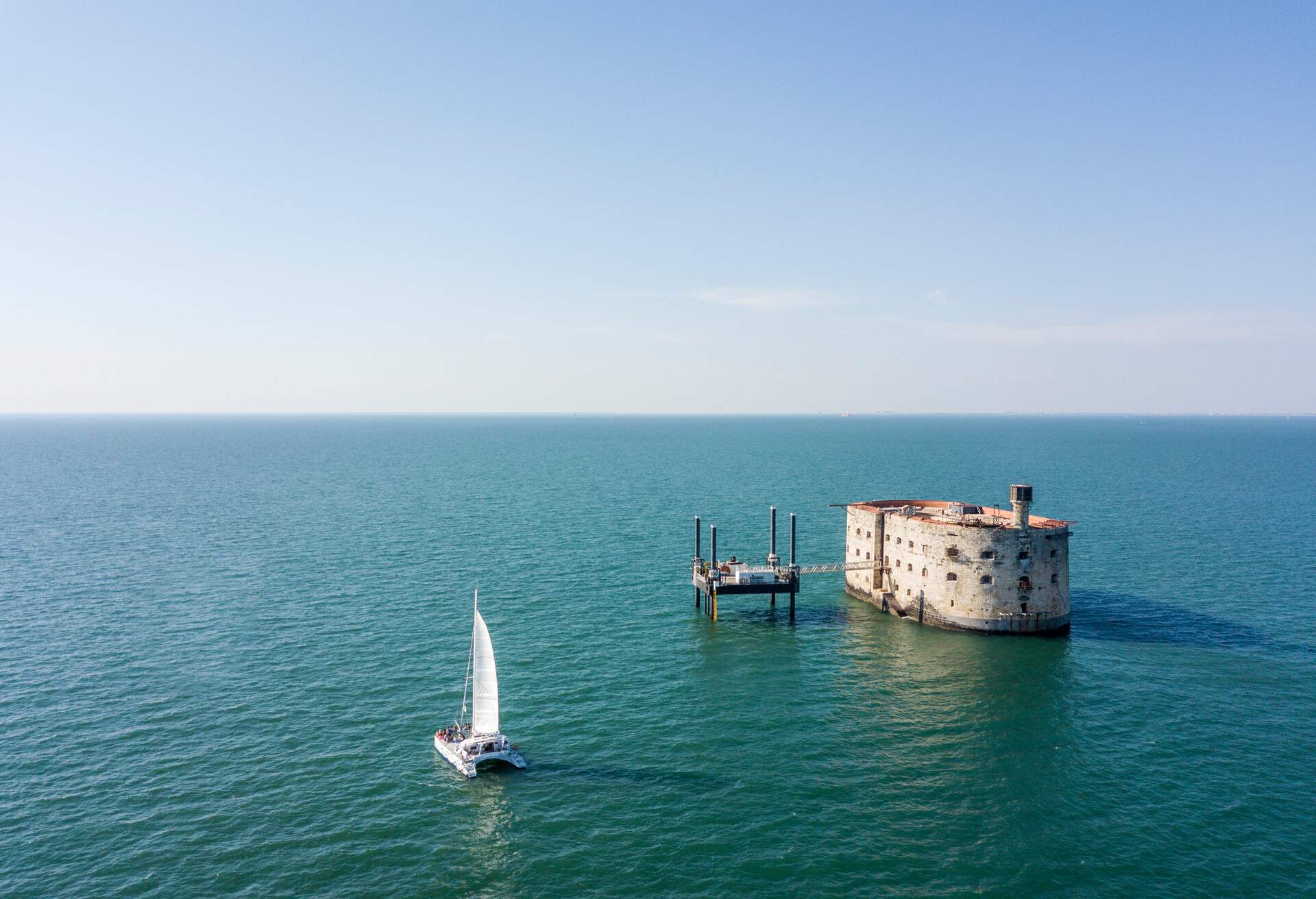 Que faire à La Rochelle ? Profitez du charme de la côte | KAYAK