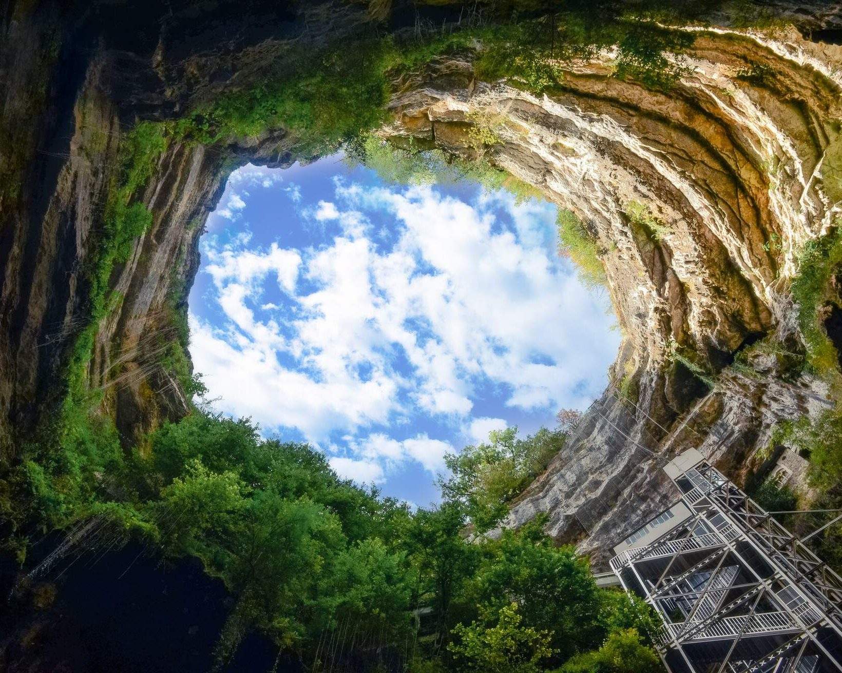 Les 12 plus belles cascades en France pour vous évader | KAYAK