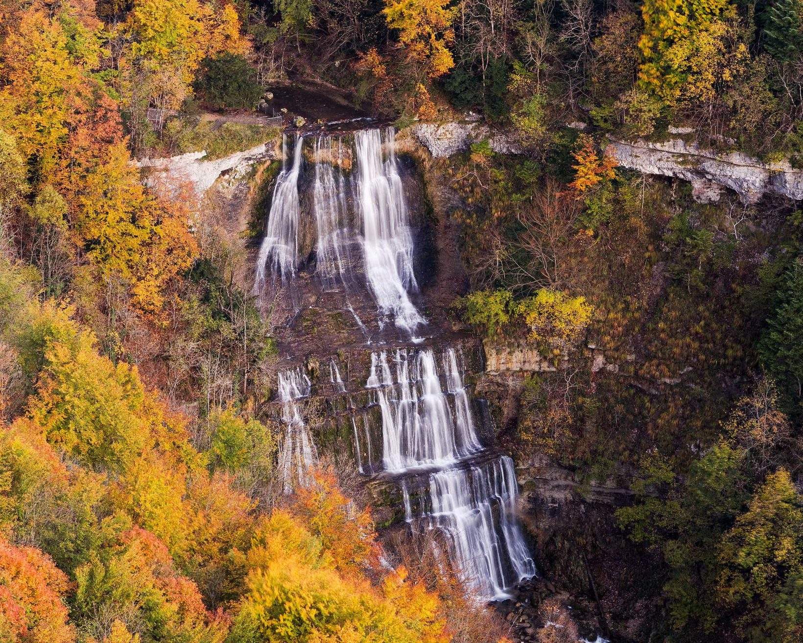 Les 12 plus belles cascades en France pour vous évader | KAYAK