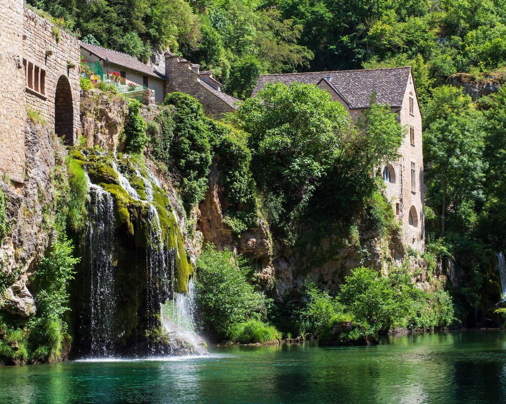 Les 12 plus belles cascades en France pour vous évader | KAYAK