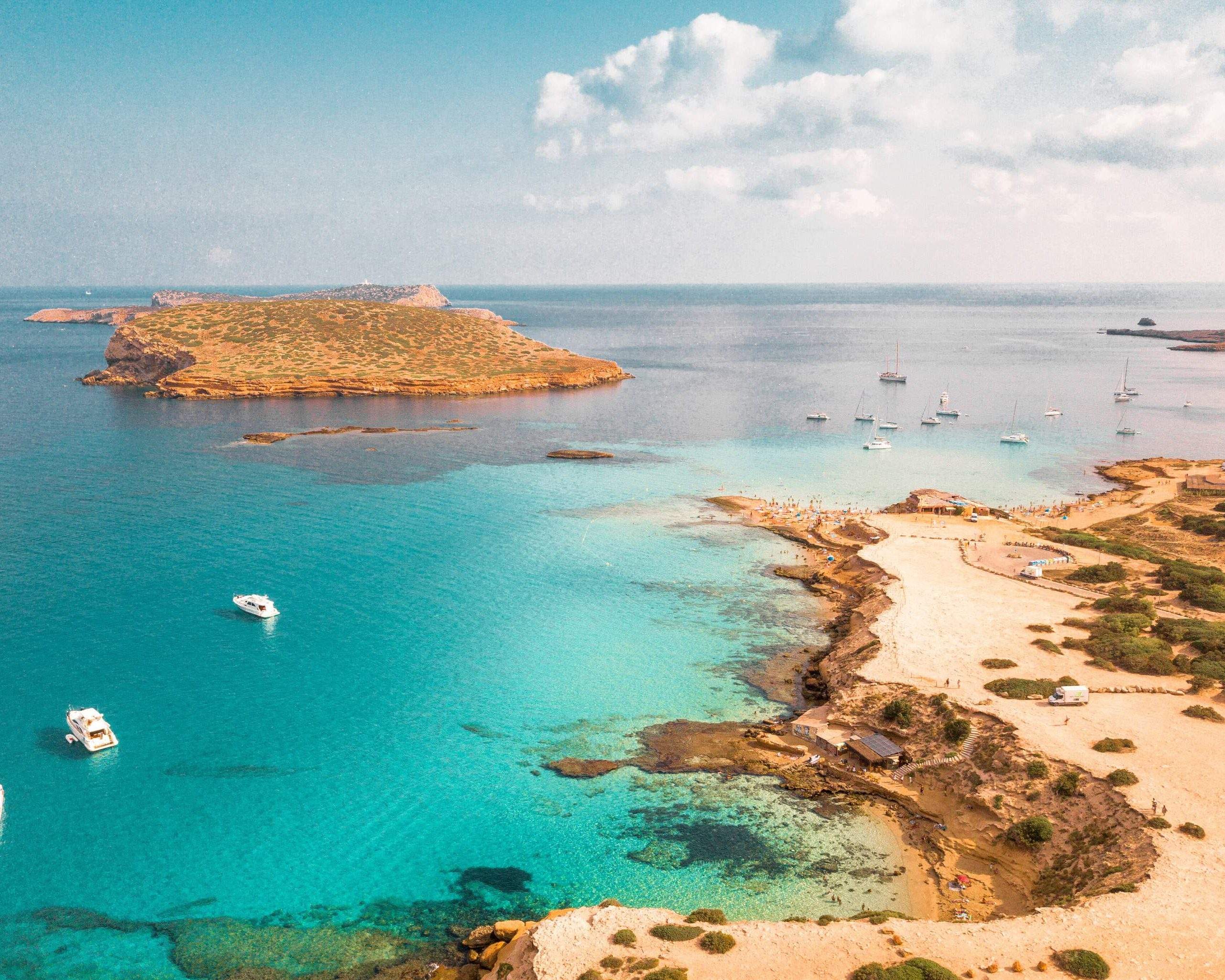 Île paradisiaque pas chère : 11 lieux de rêve en 2025 | KAYAK