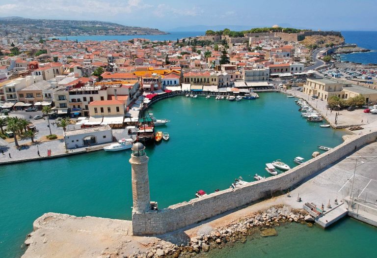 Où partir en avril 2023? 21 top destinations | KAYAK