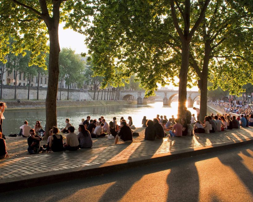 Que sont les frais de service ou « resort fees » ? | KAYAK