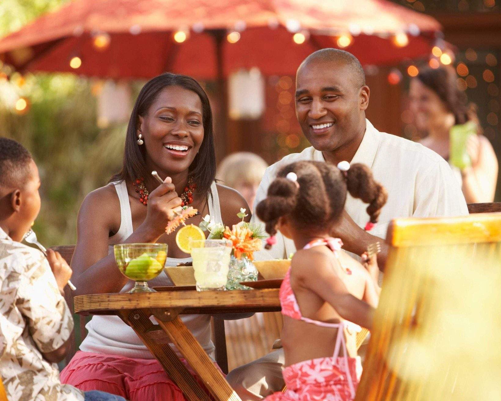 Guide complet : la demi-pension à l'hôtel, c'est quoi ? | KAYAK