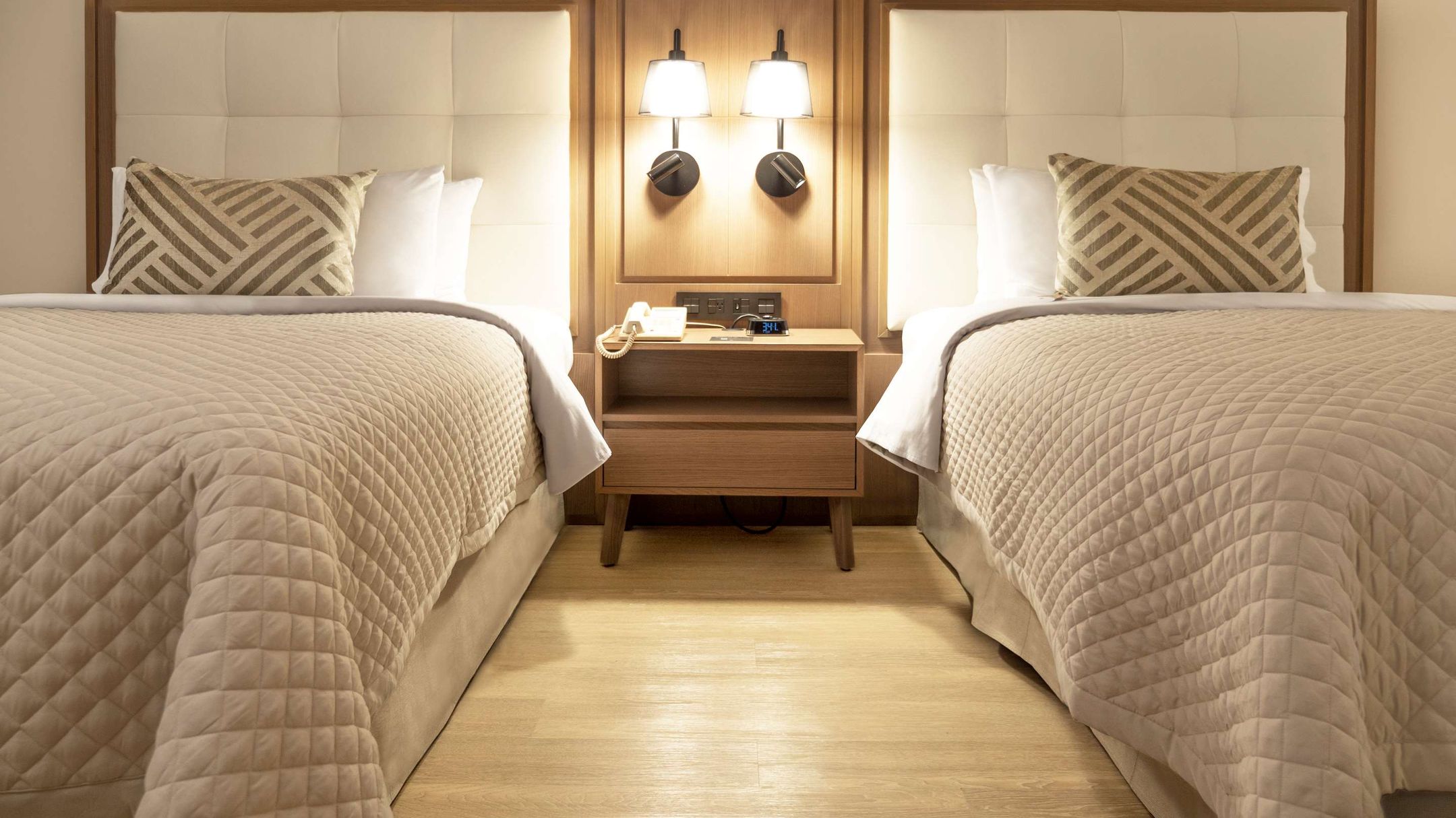 MS Milenium Monterrey, Curio Collection by Hilton à partir de 92 ...