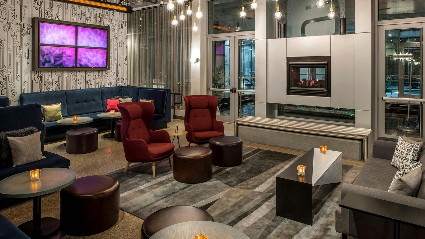 Aloft Charlotte Ballantyne à partir de 108 €. Hôtels à Charlotte - KAYAK